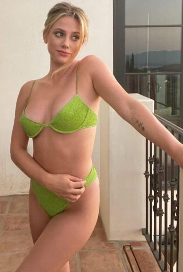 Lili Reinhart Green Bikini Prk6942