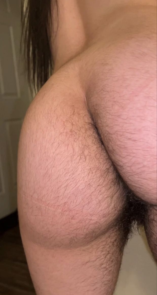 Hairy Crack Tubbys1st