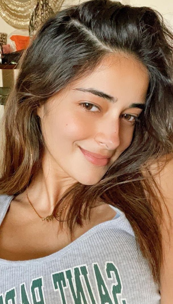 Ananya Pandey Mohini90